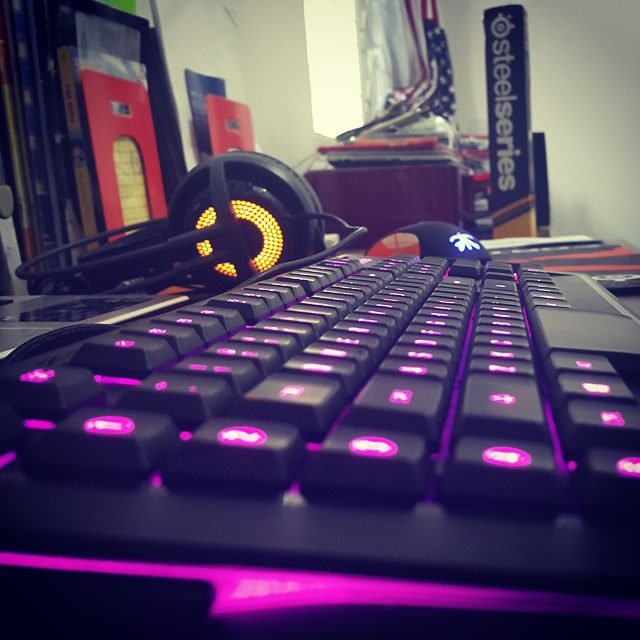 Gaming Keyboards for PC and Mac - Mechanical & Membrance | SteelSeries