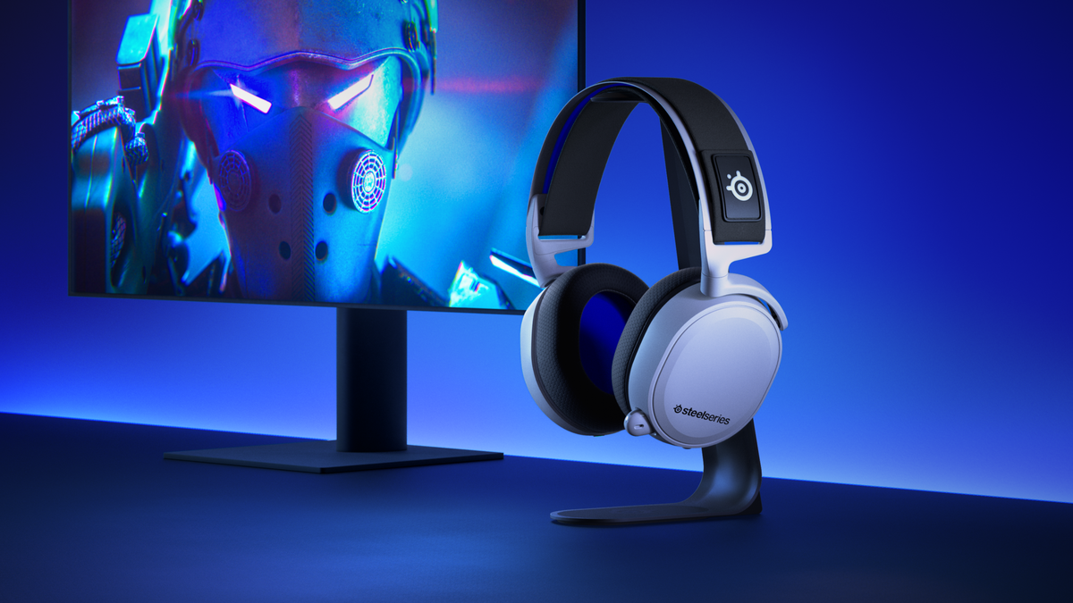 Best Gifts for PlayStation Gamers | SteelSeries